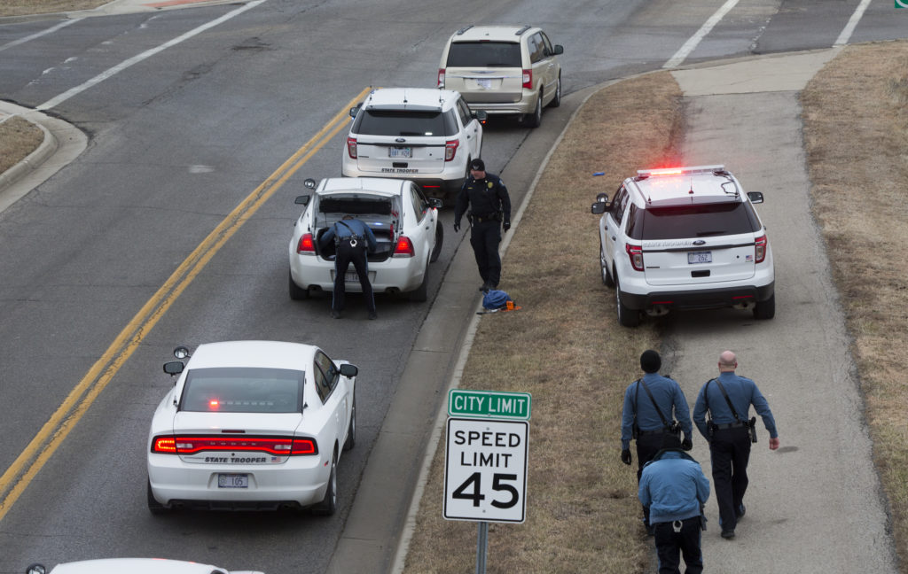 Police chase begins in Topeka and ends in Lawrence with speeds topping ...
